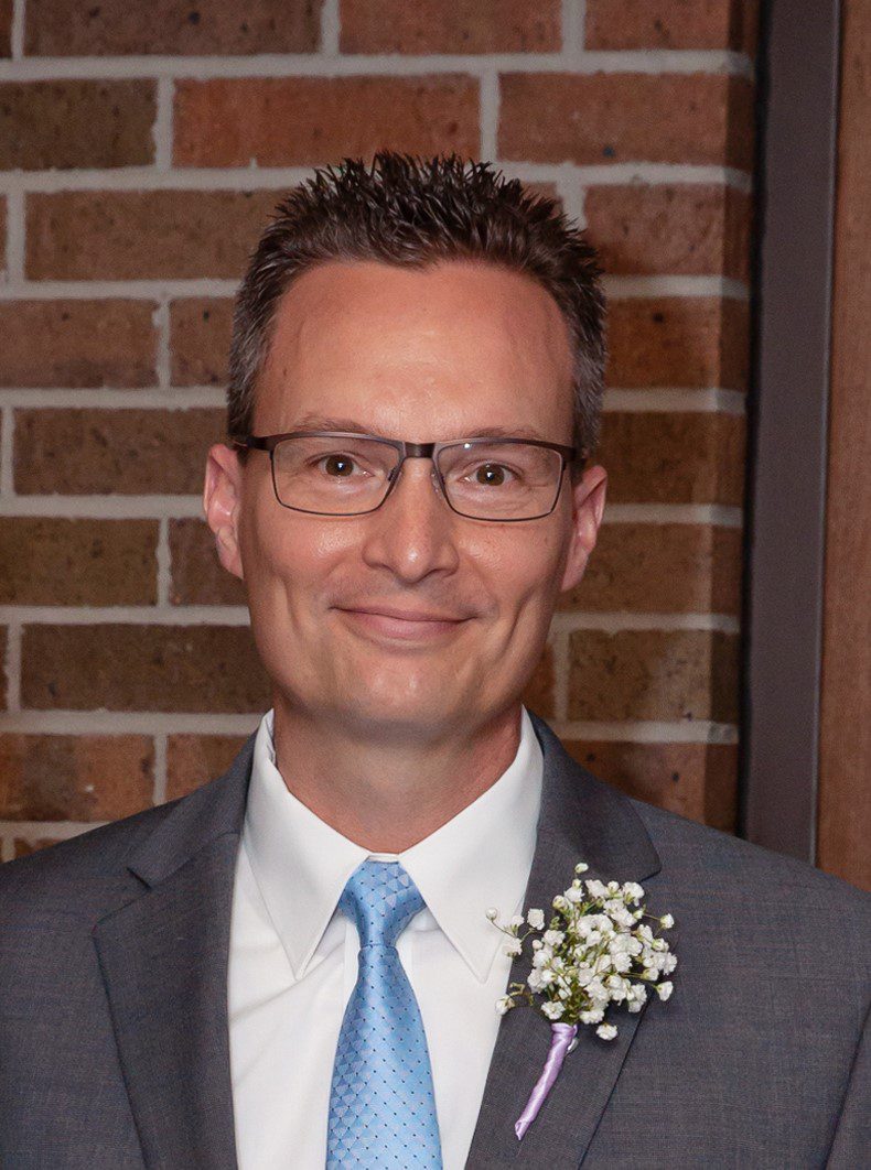 Chris Holmberg – St. Robert Catholic School